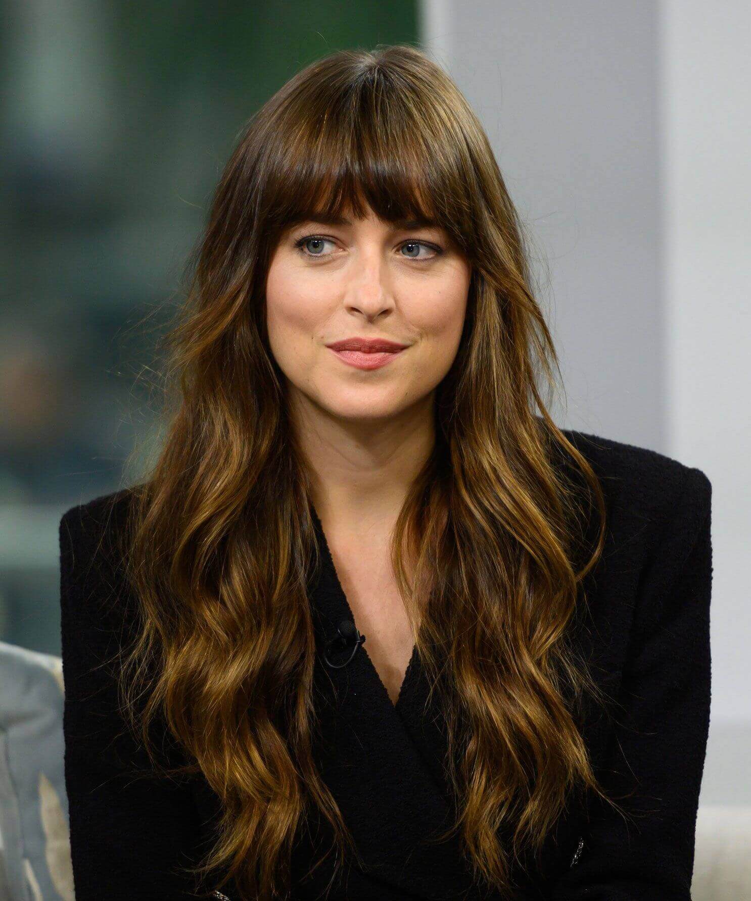 Top 10 Trendy and Best Curtain Bangs for All Hair Types